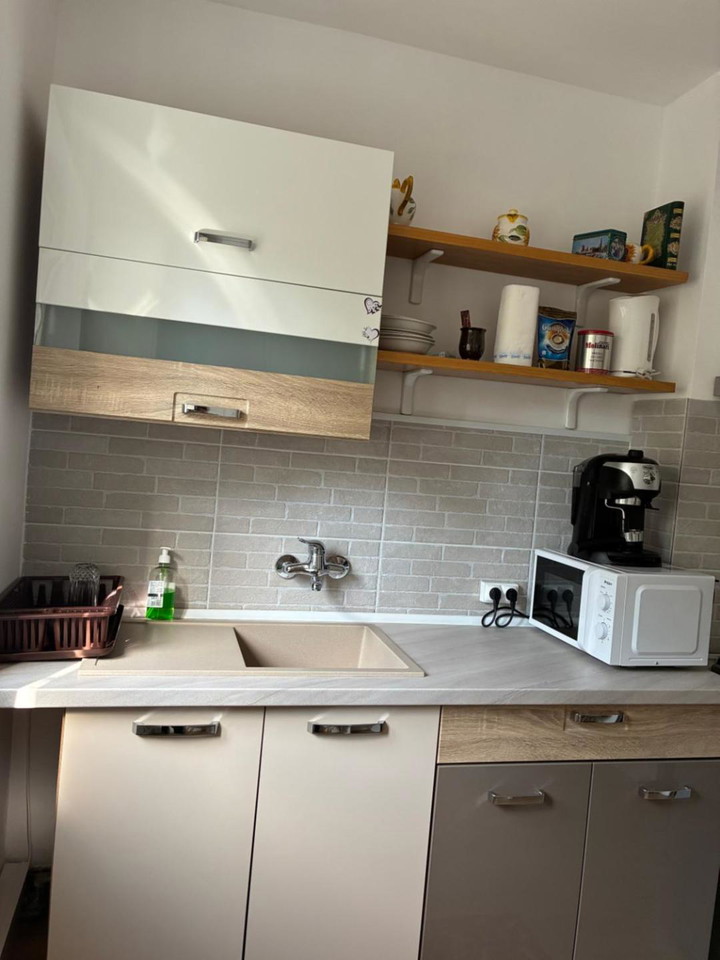 Bright & Quiet 2-bedroom Flat - Satu Mare