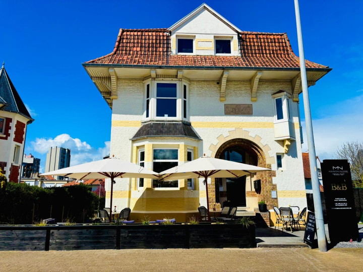 Bed & Breakfast Maison Noire Westende-bad Incl Parking & Ontbijt - United Kingdom