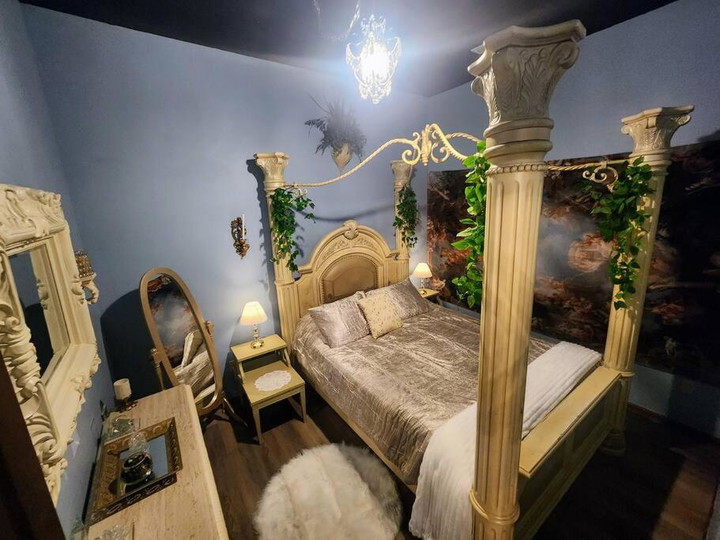 The Fairytale Cottage At High Rock Castle - Monroe, WA