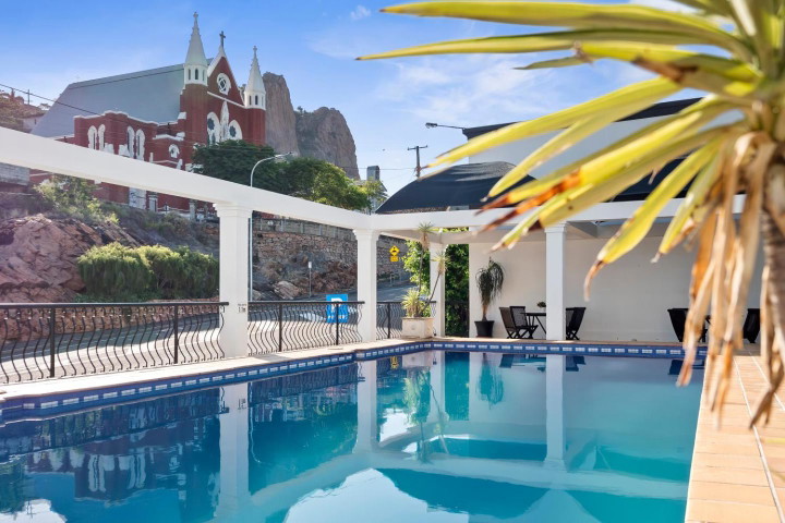 The Robert Towns - Townsville