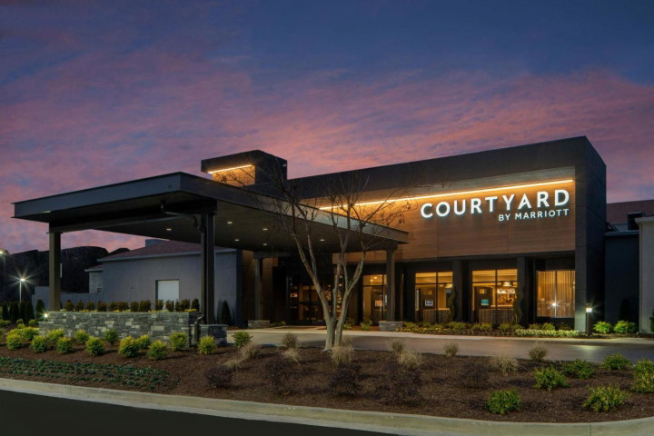 Courtyard By Marriott Memphis Airport - Memphis, TN