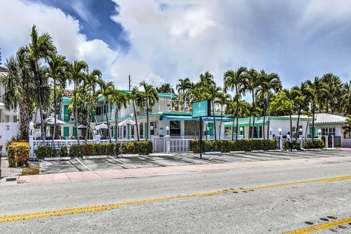 Sea Garden By The Sea - Fort Lauderdale, FL