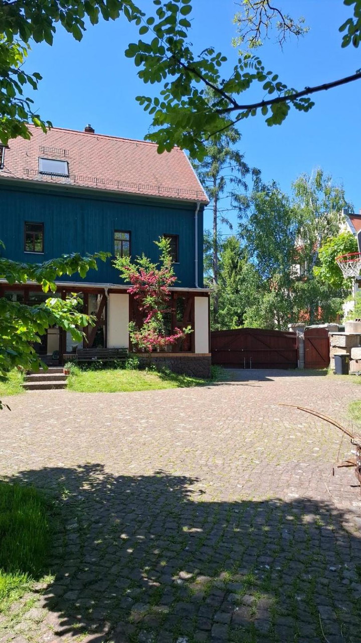 Gemütliches 1-zimmer-appartment Mit Balkon - Borna