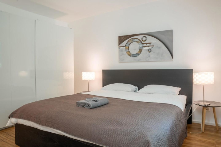 Baseliving Apartment - St Jakob, Near Esc - Bahnhof Sbb - Basel