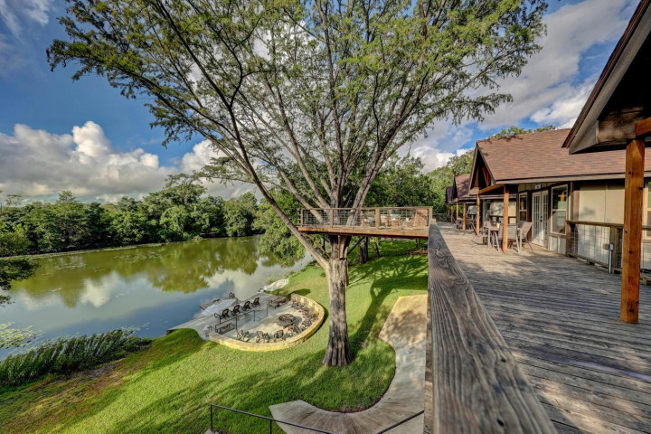 Treetop River Cabins On The Guadalupe River - Comfort, TX