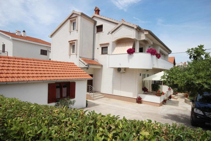 Cosy Apartment 5min To Beach Mirela Borik - Zadar
