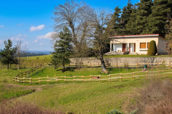Maison Chaleureuse à Langogne Avec Vue Sur Montagne - Langogne