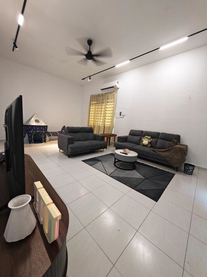 Comfy Putra Pinggiran Homestay 4br Kuantan 16 Pax - Malaysia