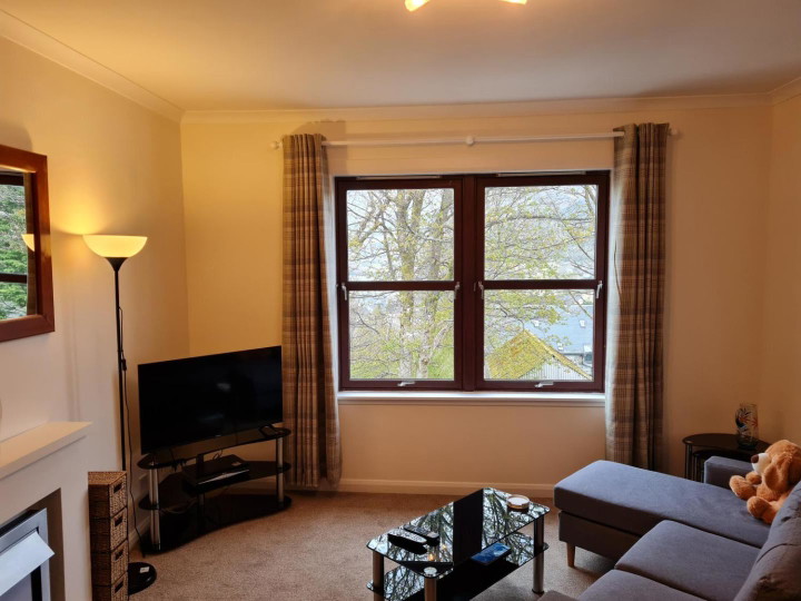 Modern Spacious Central Apartment - Skye