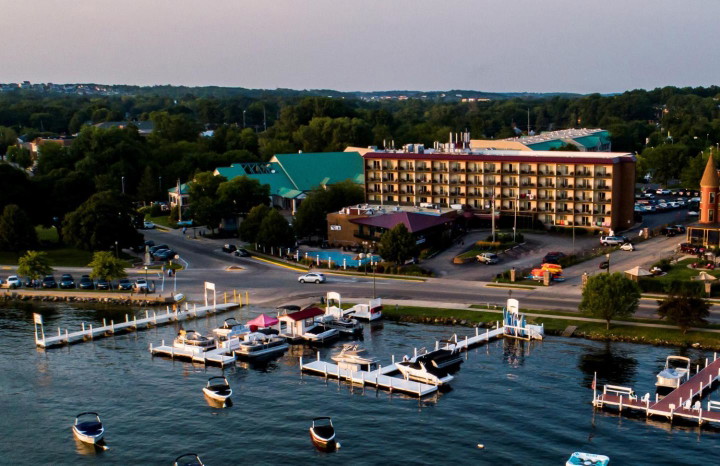 Harbor Shores On Lake Geneva - Wisconsin