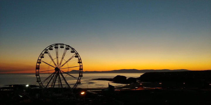 Palm Cove Bundoran Luxurious Sea View Balcony Free Wifi Netflix Sleeps 5 - Bundoran
