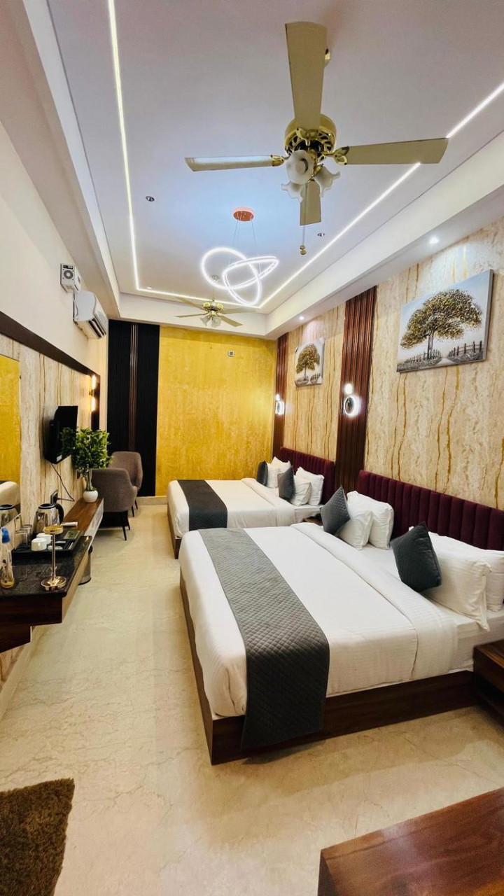 Shri Shyam Hotel, Near Harkipauri - Haridwar