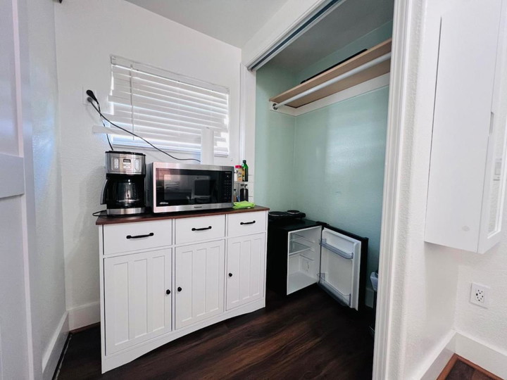 Cozy Suburb Studio - Private Entrance - Marysville, WA