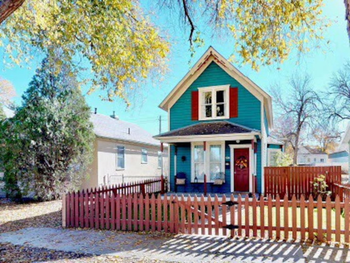 The Blue Bungalow - Colorado