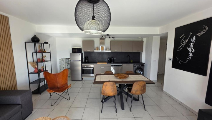 Face Au Jura, Appartement Neuf 70m2, à 10 Minutes De Genève Pour 1 à 6 Personnes - Yvoire