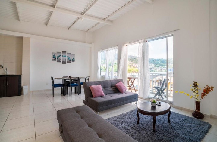 Hermoso Apartamento En Mesitas De El Colegio - La Mesa