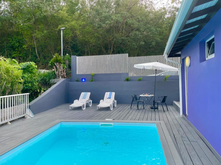 At Home Chambre Climatisée Avec Salle De Douche Attenante Accès à Une Piscine Partagée - マルティニーク