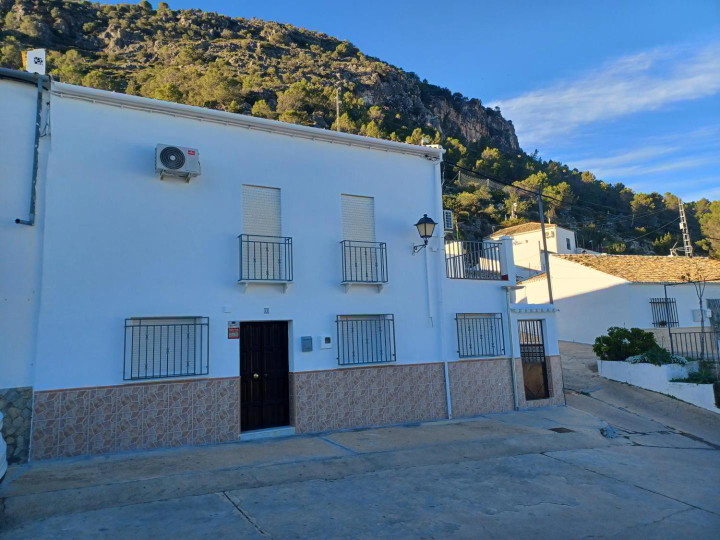 Casa Manuela. Algodonales (Cádiz) - Algodonales