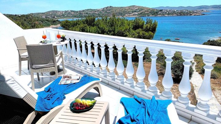 Dea Del Mare Complex In Front Of The Sea. - Griechenland
