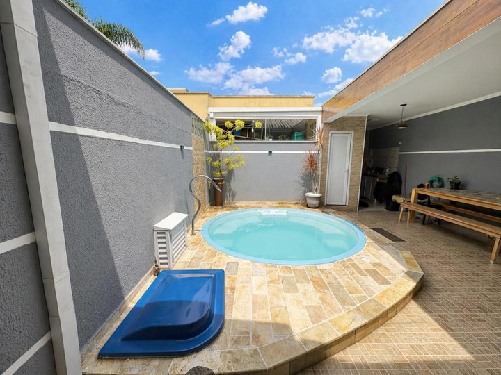 Casa Do Vovo Gil Com Piscina 300m Da Praia - Guaratuba