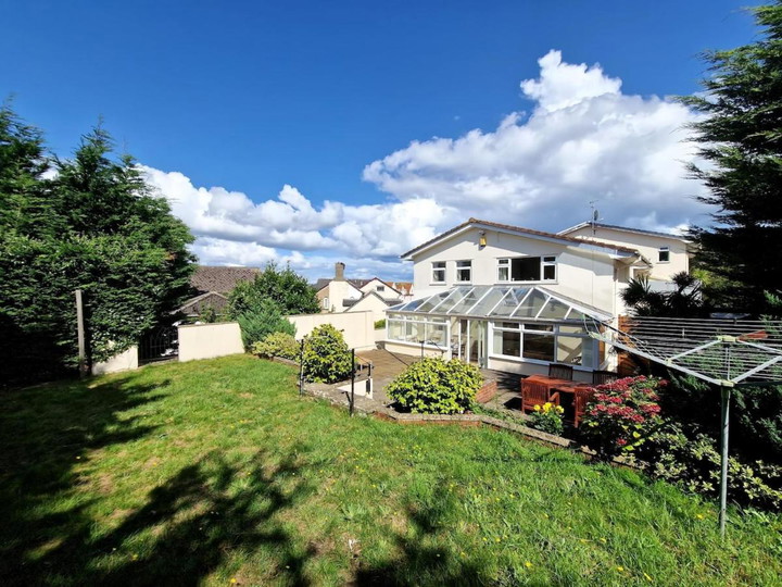 Spacious Four Bedroom House, 3 Min Walk To Beach - Totnes