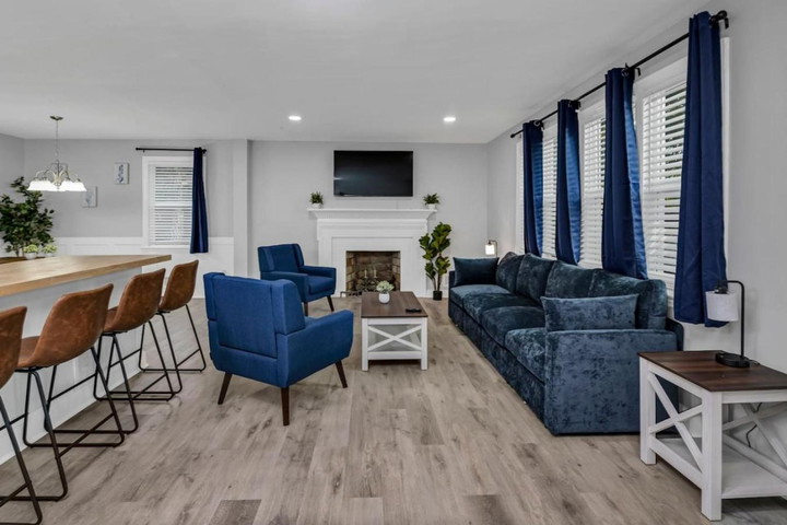5br Cola Retreat - Hot Tub - Sleeps 16 - Columbia, SC