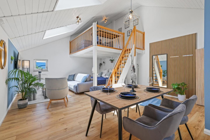 Cruwzo I Maisonette - Netflix - Parking - Near Audi - Ingolstadt