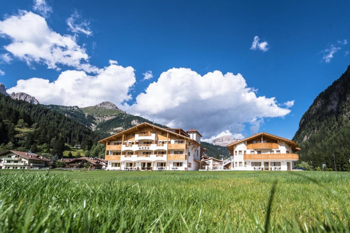 Golden Park Resort - Campitello di Fassa