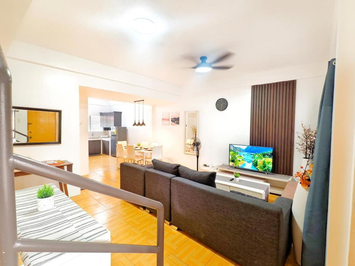 U12san Miguel Townhouse 4 Br Near It Park Free Parking 2 Cars - Cebu