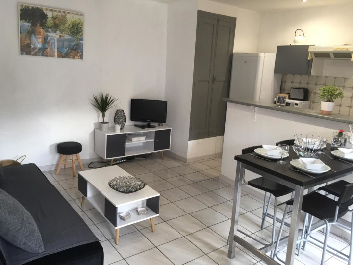 T2 Avec Terrasse, Clim , Box Fibre - Sorgues
