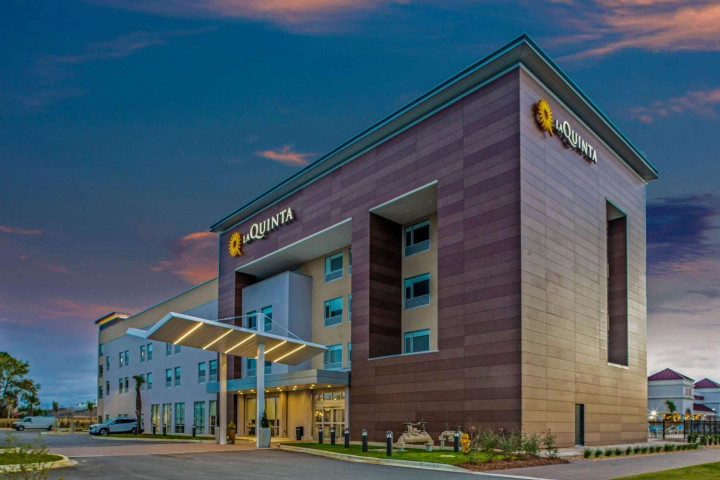 La Quinta Inn & Suites By Wyndham Miramar Beach-destin - Destin, FL