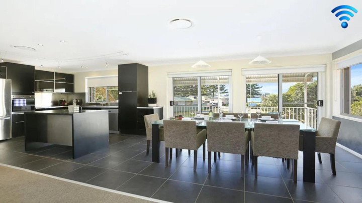 Kendalls Beach House - Wollongong