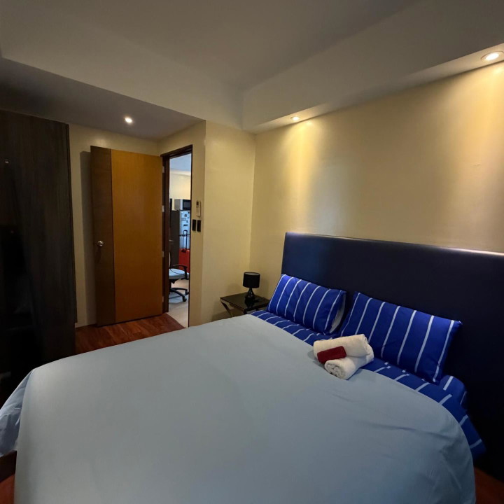 Rkj Condotel 2br - Antipolo