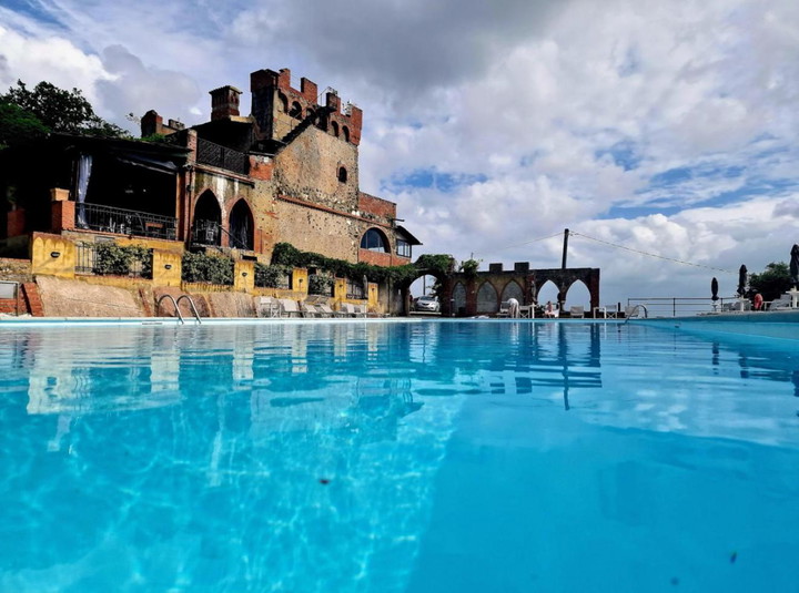 Resort Villa With Private Jacuzzi - Ameglia