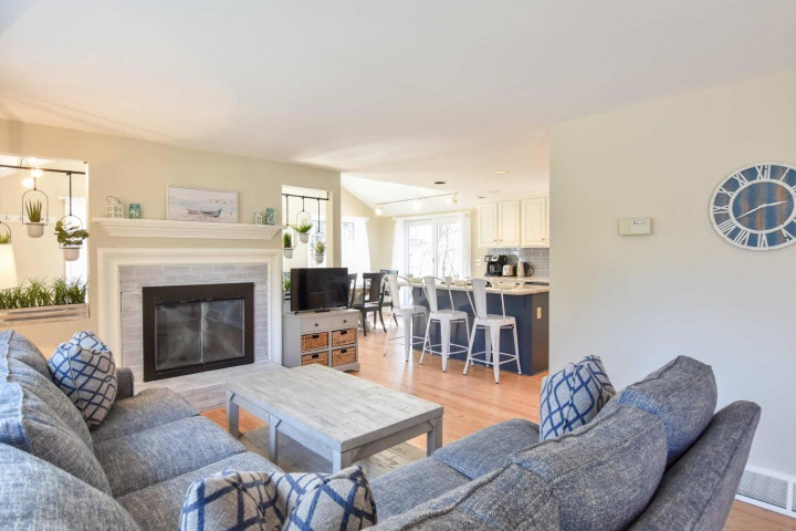 Beautiful Home Close To Ponds And Beach - Cape Cod, MA