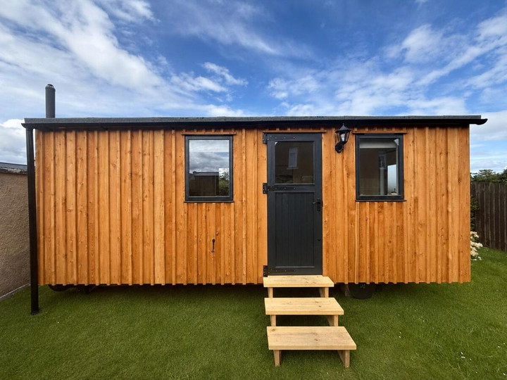 Kingsmills Shepherds Hut - Town Centre - Loch Ness