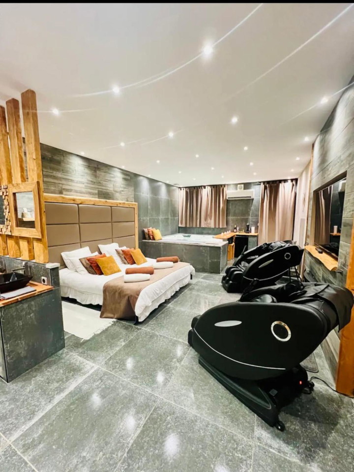 Suite Luxe L'infini - Salon-de-Provence