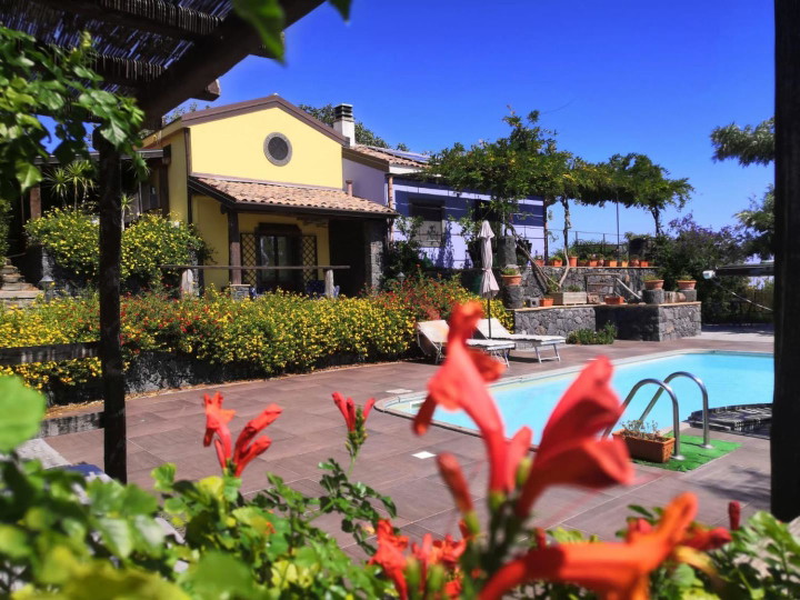 Alberto Mt Etna B&b & Holiday Rentals - Zafferana Etnea