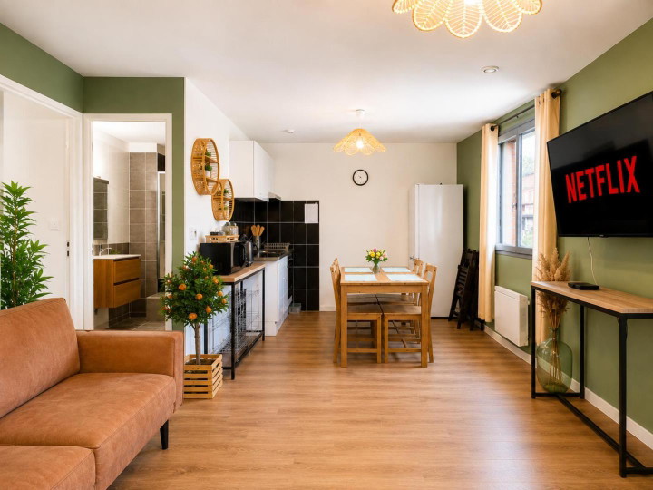 3 Chambres - Parking Gratuit - Métro 100m - Lille 20min - Le Montesquieu - Croix