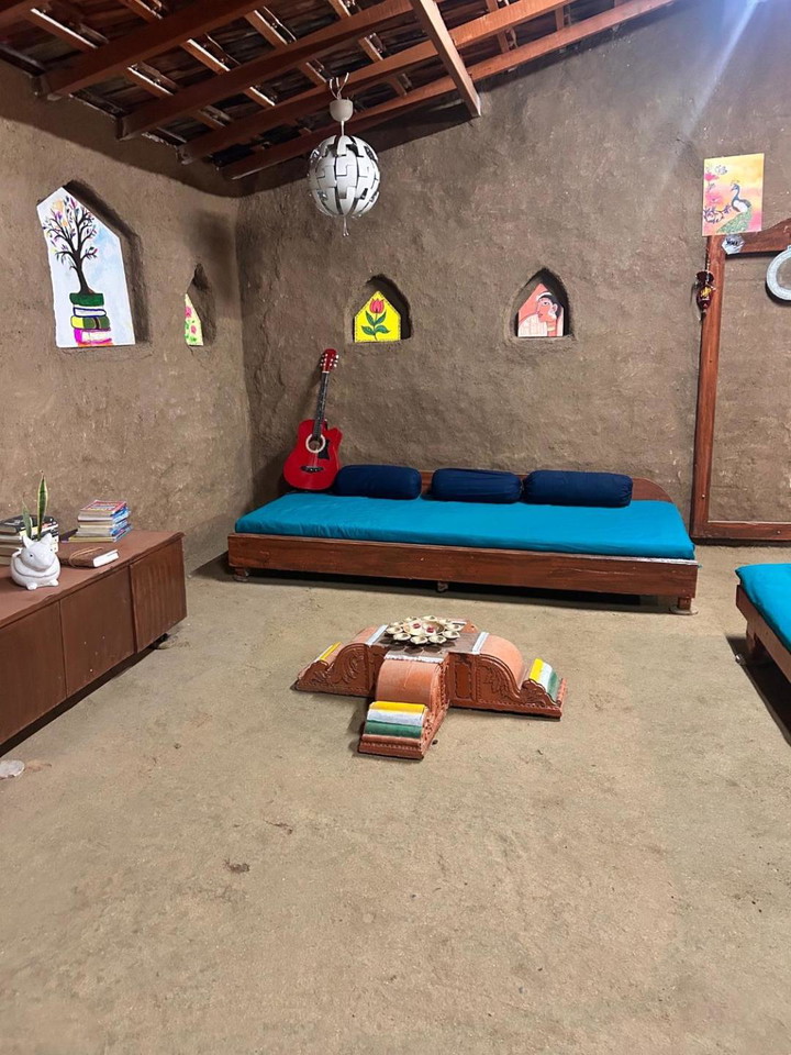 The Peepal Mud Homes Farm Stay - Gujarat