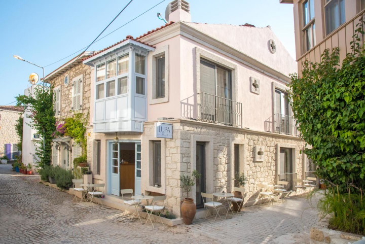 Lupa Alaçati - Alaçatı