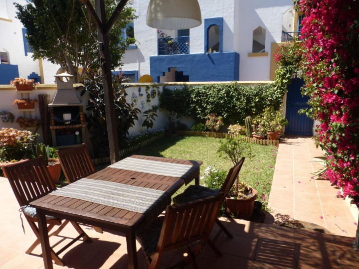 Spacious Flat With A Garden, El Minarete, In Roquetas De Mar - Roquetas de Mar