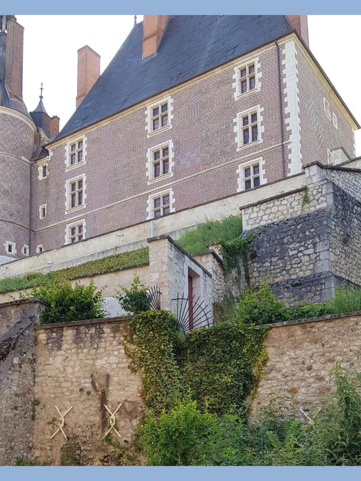 Appartement 3 Pièces Au Pied Du Château De Gien - Loiret