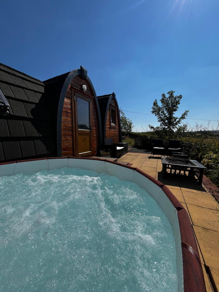 Rabbit Glamping Pod School House Farm - Much Wenlock