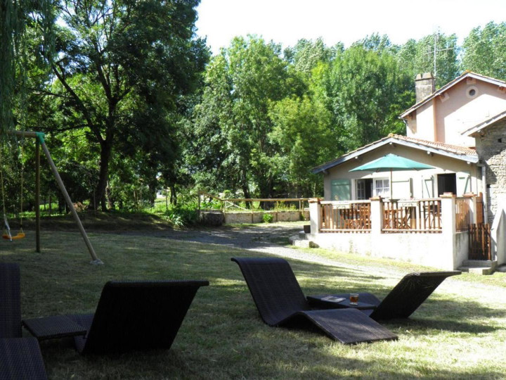 Gîte De Caractère Avec éTang Privé, Jardin Clos Et Cheminée, Parfait Pour Les Familles - Fontenay-le-Comte