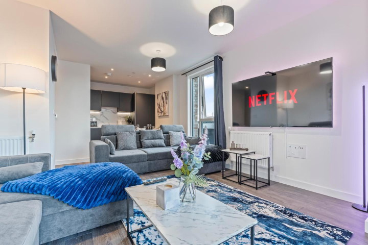 Central Harrow Balcony Sleeps 6 10 Mins To Wembley - Hounslow
