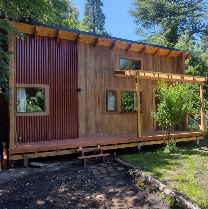 Casa En Entorno De Bosque, Cerca De Playas Y Cerros - Argentine