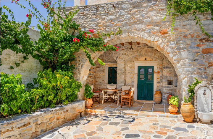 Zeus House - Naxos