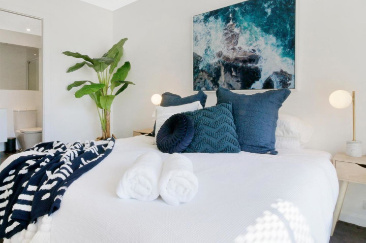 Lux 2br Apt On Hindmarsh Sq-pool-gym-parking - Adelaide Entertainment Centre