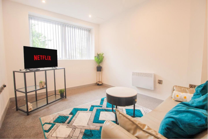 Stylish City-centre 1-bed Flat - Staffordshire